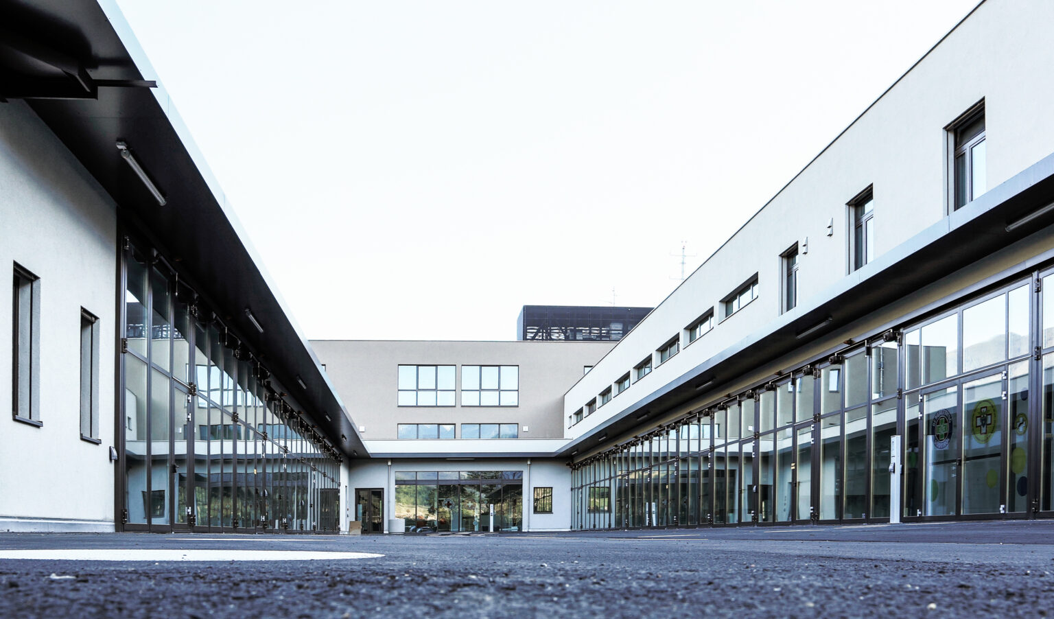 Tore für Industrie & Architektur - Alpgate Produkte 2025